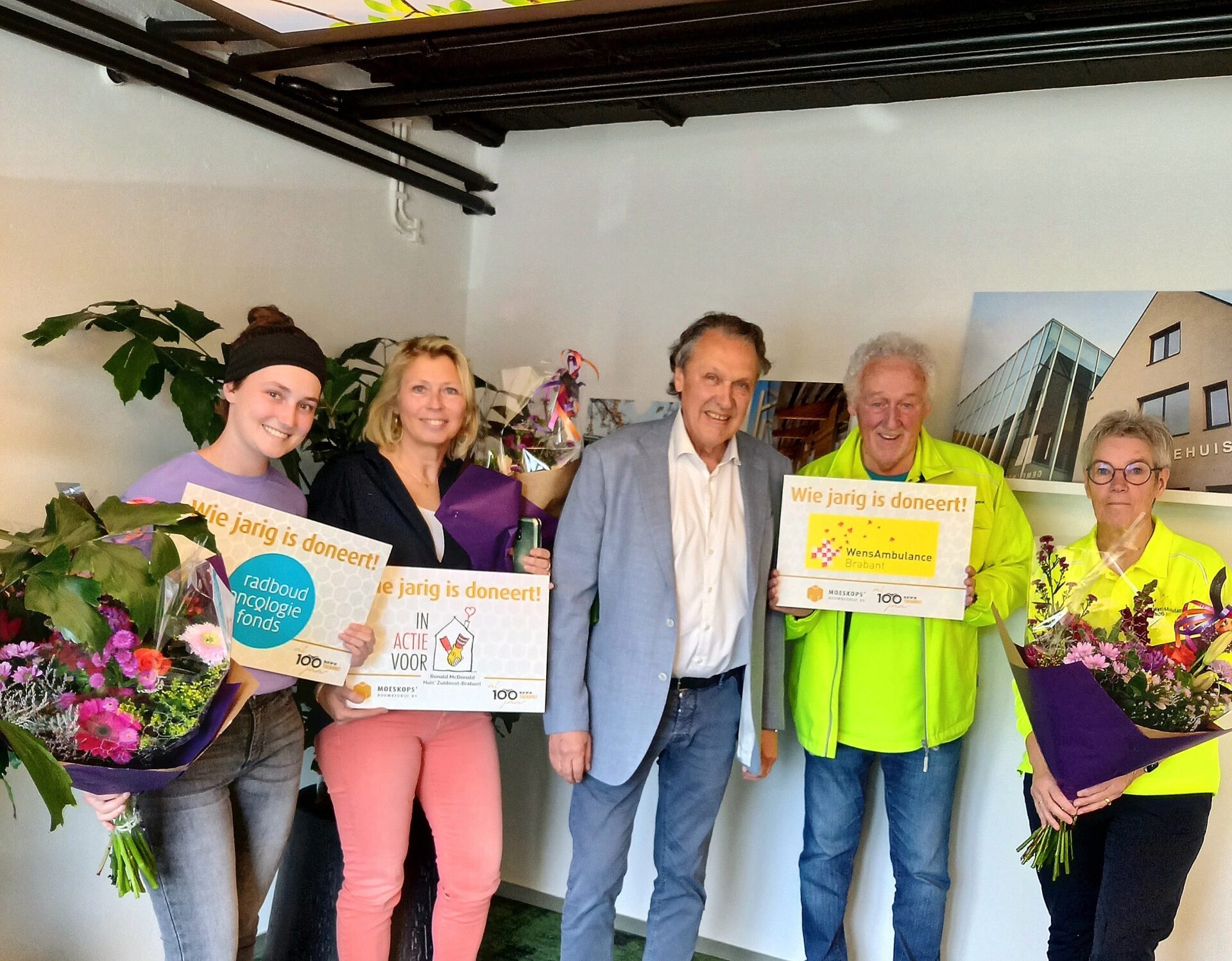 Wie jarig is doneert! - Moeskops